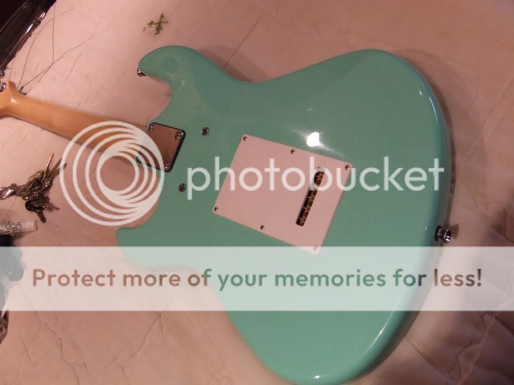 Acepro offset Strat- Lipsticks in Place! - OffsetGuitars.com