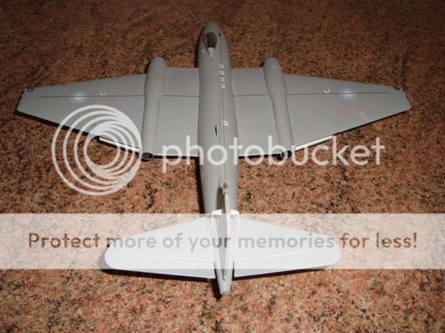 Revell Canberra PR9 1/72 - Aircraft Cold War - Britmodeller.com