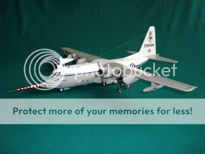 1/72 Hercules Snoopy. - FighterControl