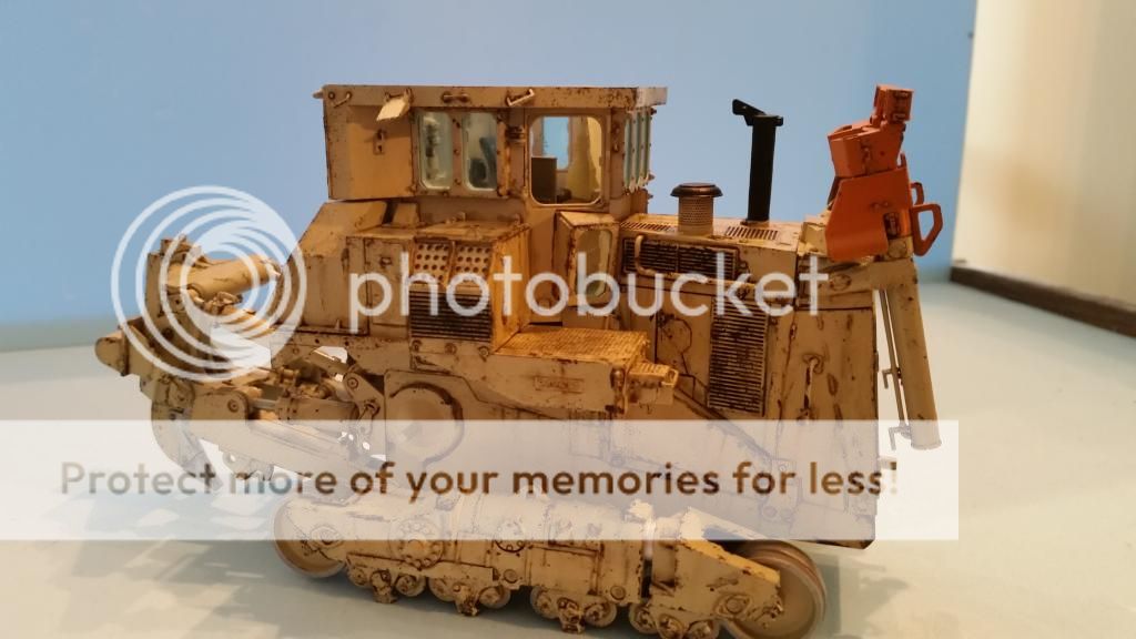 Meng 1:35 D9R armored bulldozer - Page 2 - International Scale Modeller